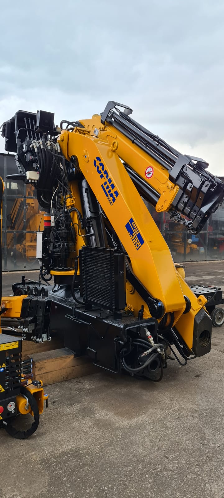 GRU COPMA 320-4S+JIB-4S – COD. G513 – www.italcamion.net