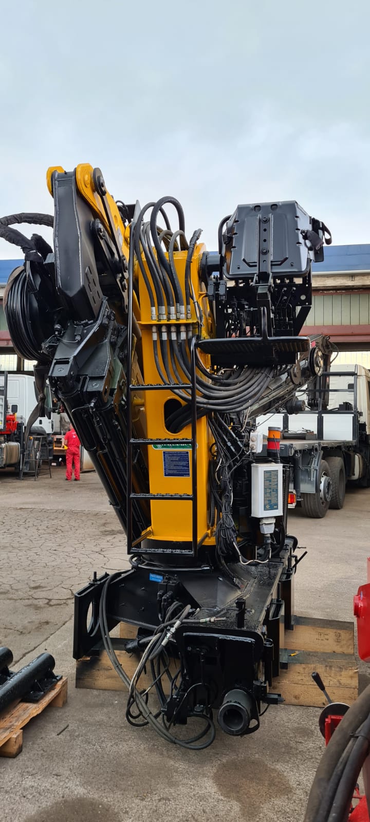 GRU COPMA 320-4S+JIB-4S – COD. G513 – www.italcamion.net